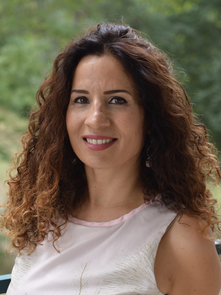 Alison Vella | The English College in Prague
